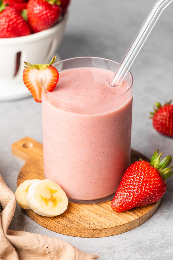 Strawberry Almond Milk Smoothie - Liv Vegan Strong