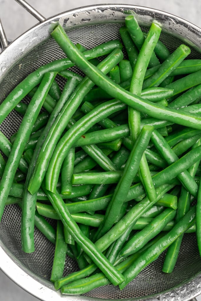 Green Beans with Cranberries and Almonds - Liv Vegan Strong